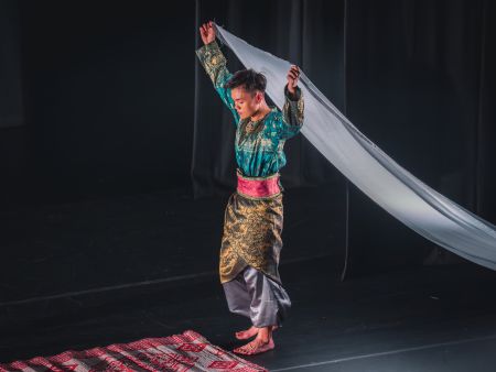 Danial Izwan, Male, 23 Years old, Actor, Dancer, Extra