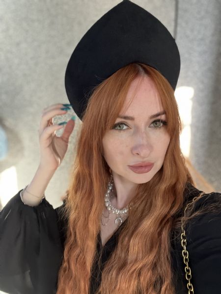 Daria, Female, 35 Years old, Singapore, Model, Actor, Singer, Dancer, Extra