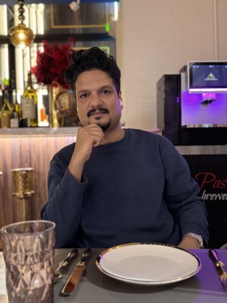Rajesh, Male, 42 Years old, Model, Actor, Singer, Dancer, Extra